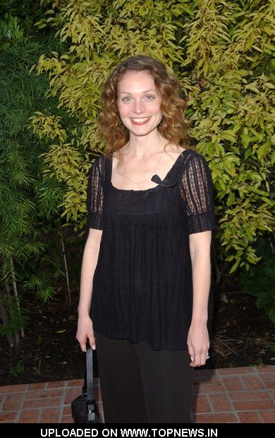 Lisa Brenner Biography